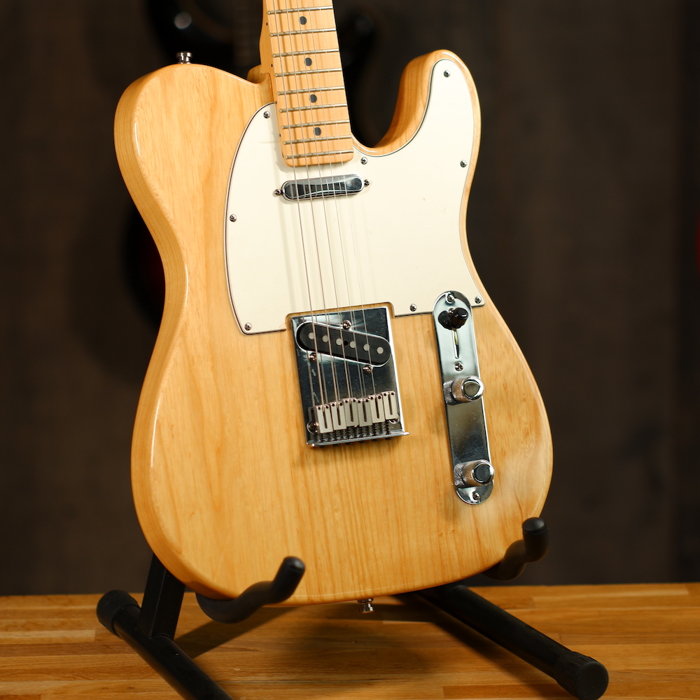 Fender American Standard Telecaster 2000 – Leo & Ted’s Electric Guitars